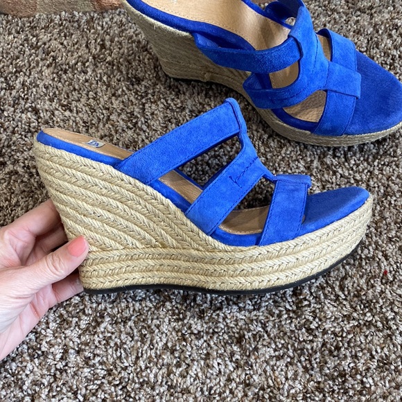UGG | Shoes | Ugg Tawnie Blue Suede Open Toe Platform Espadrille Wedge ...